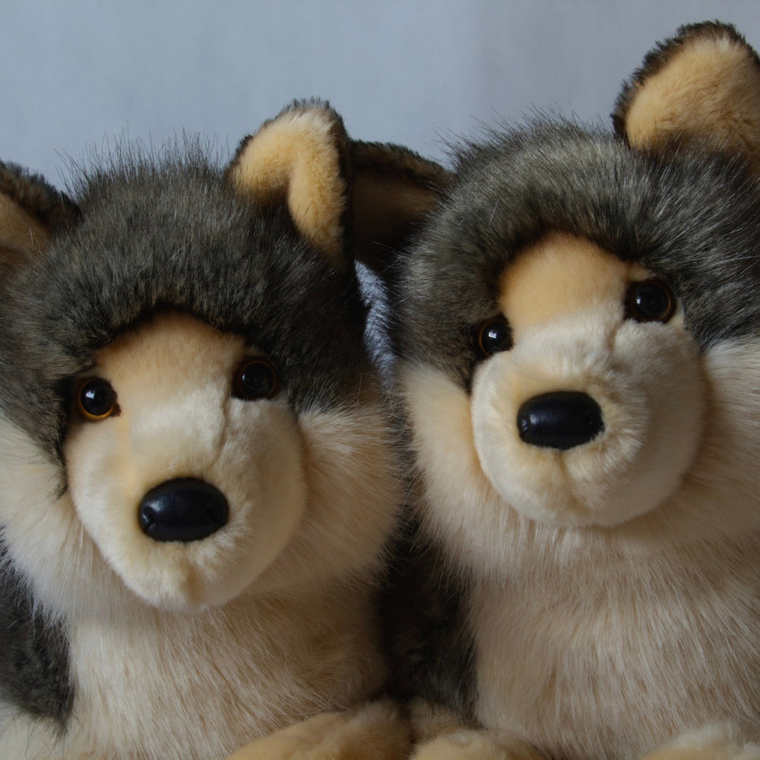 Wolves – Wonder Wolf Plush